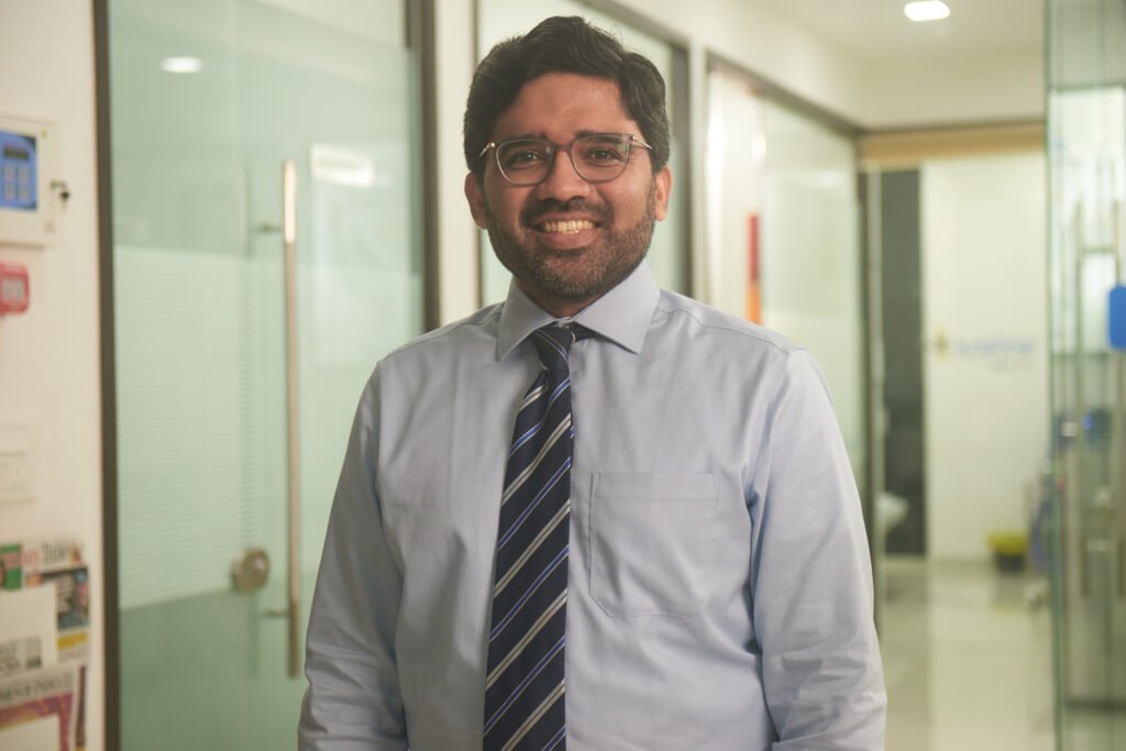 DR. SHREYANSH DOSHI | Retina Specialist in Mumbai | Krishna Eye Centre